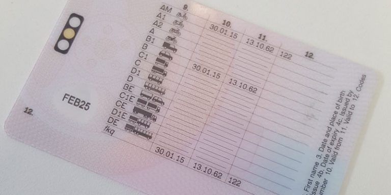 How Do You Become an Ambulance Driver?